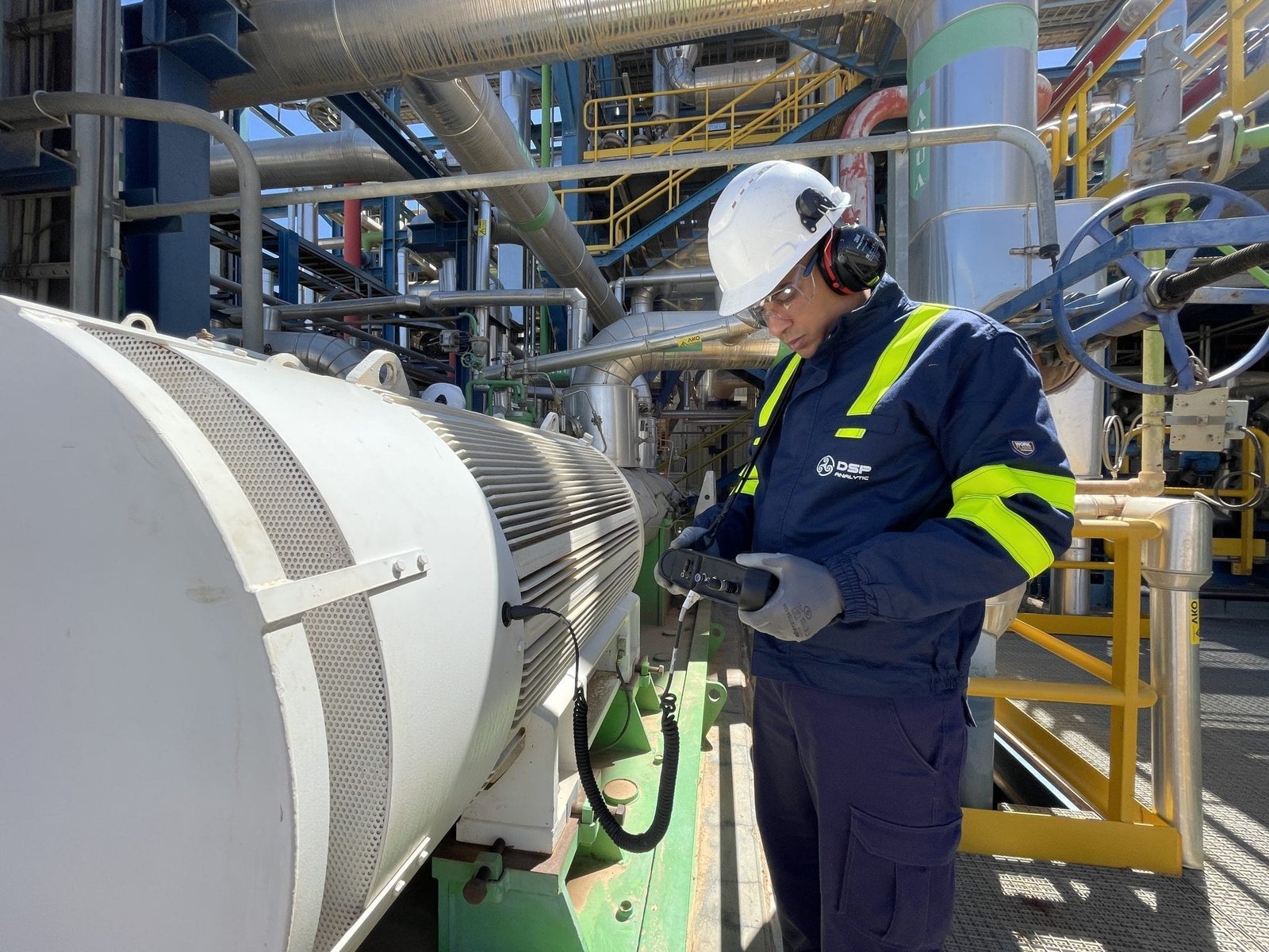 Use of phase to confirm machine faults